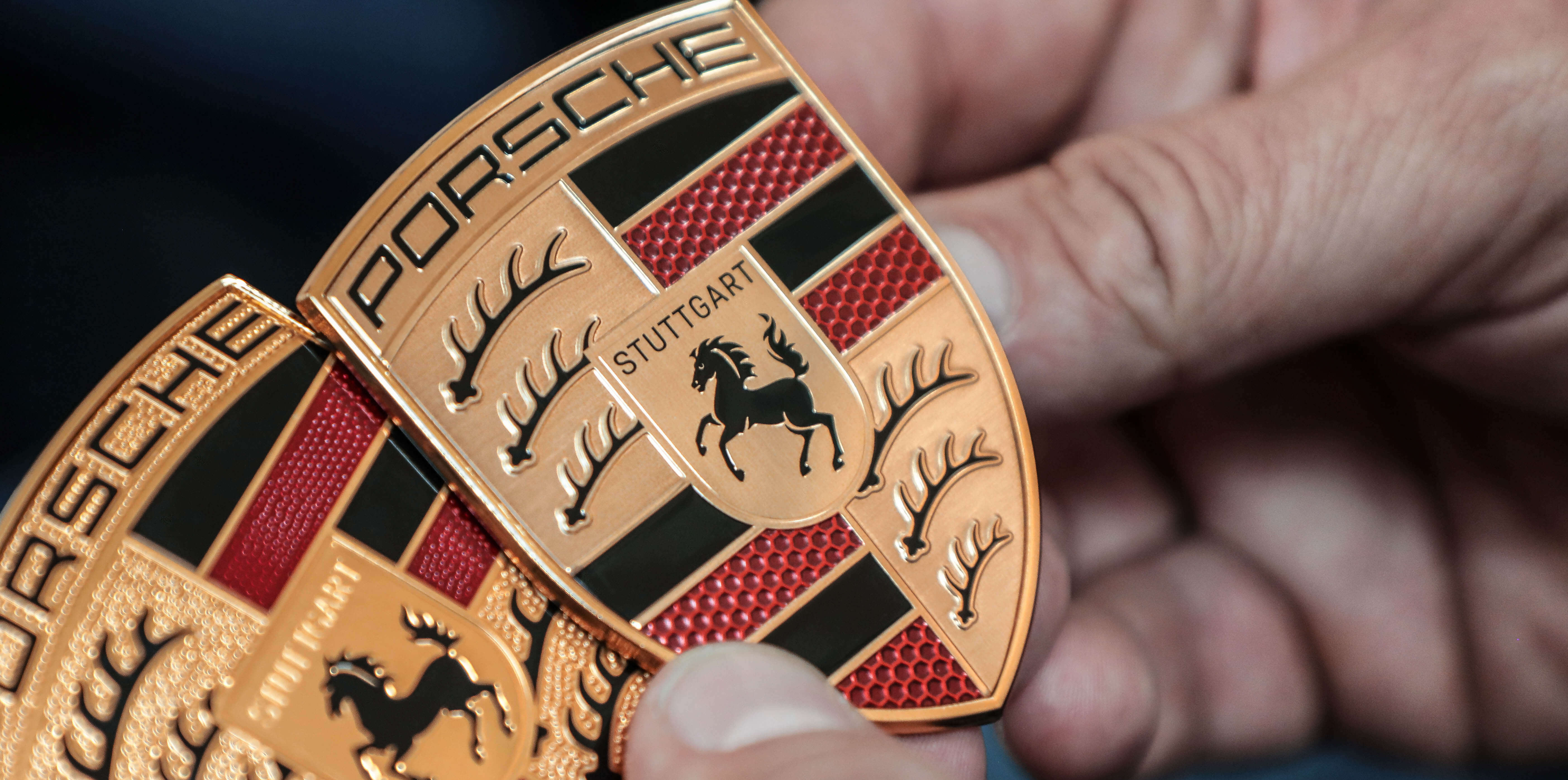 El nuevo escudo de Porsche: la evolución de un icono | Porsche Every Day
